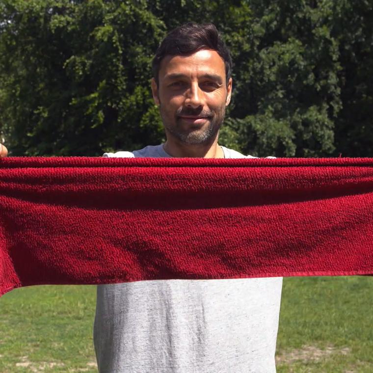 Tone your muscles with a towel! | Editorji