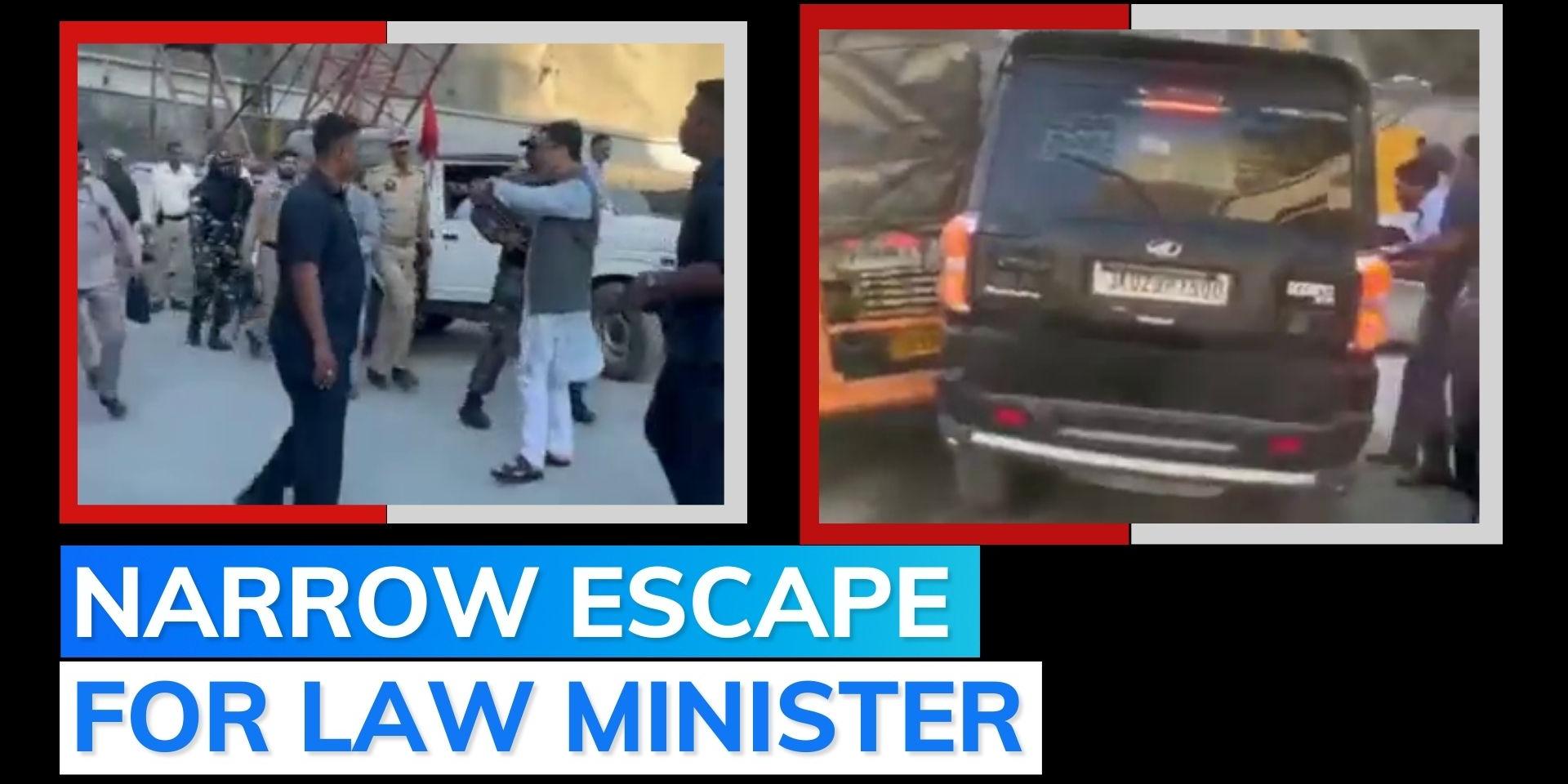 Law minister Kiren Rijiju‘s car meets with accident in Kashmir’s Banihal: report | Editorji