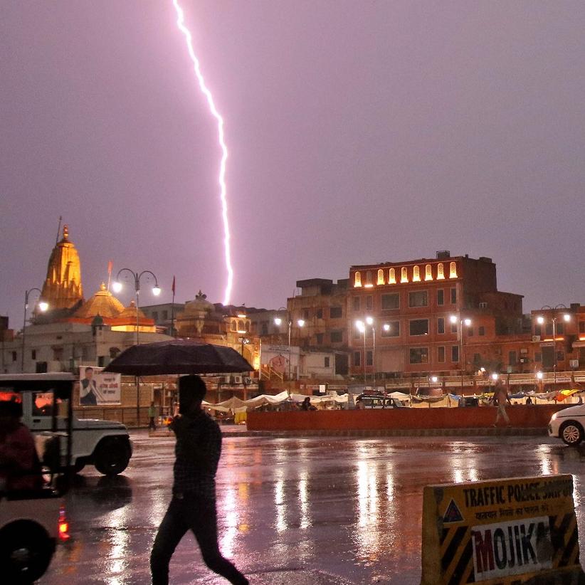 Lightning strikes in India: Here are the dos and don‘ts you need to ...