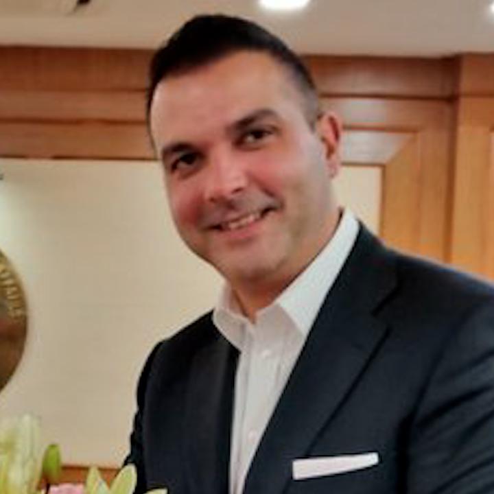 Jeh Wadia steps down as managing director GoaAir | Editorji