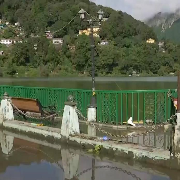 Nainital Flood: The water level of Naini lake is decreasing, tourists ...