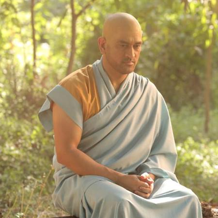 Dhoni gone bald? CSK skipper‘s monk avatar goes viral | Editorji