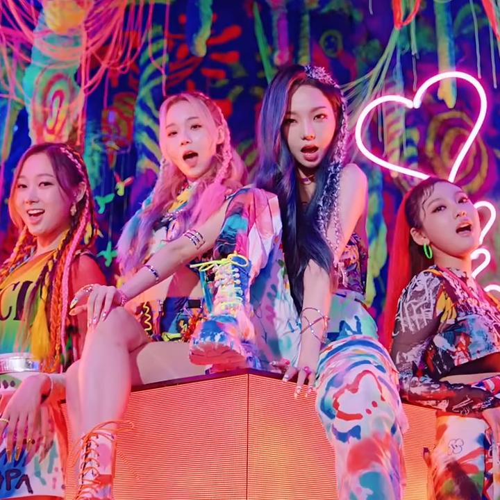 K-pop band Aespa makes grand debut with ‘Black Mamba’ | Editorji