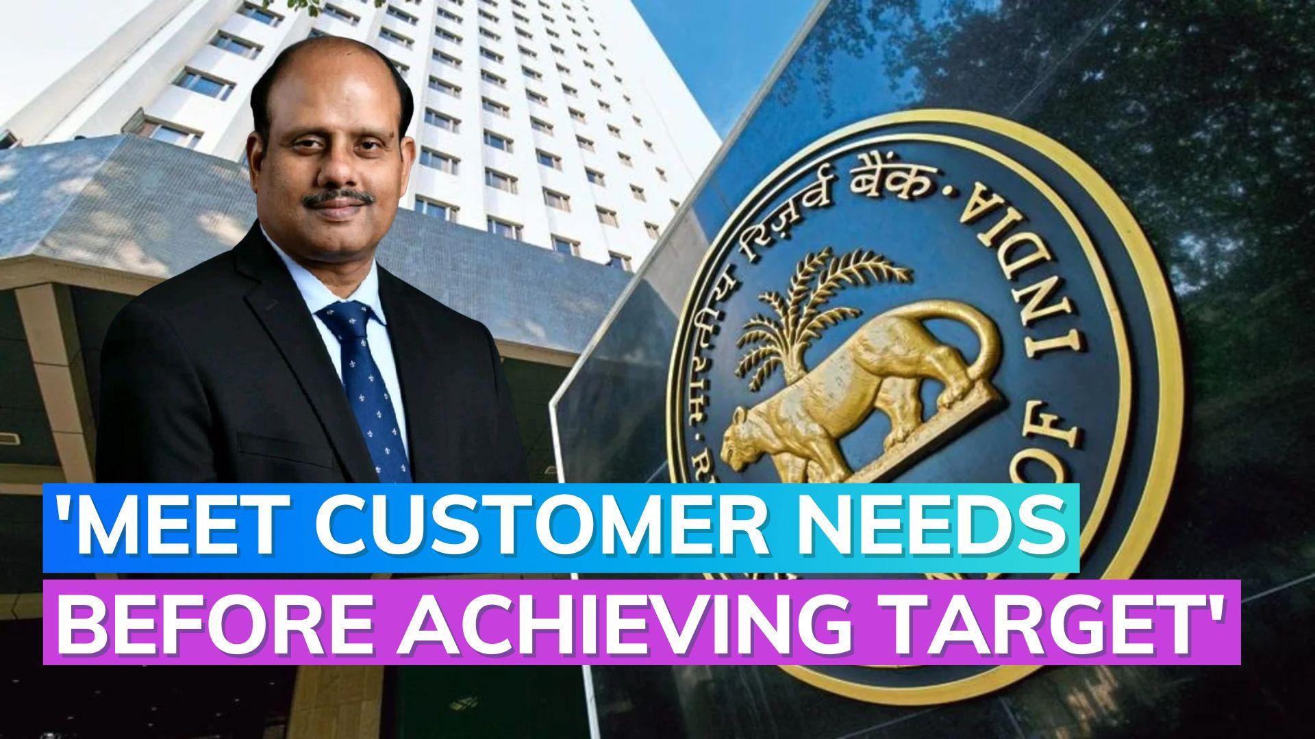 Bank employees‘ primary responsibility is addressing customer needs ...