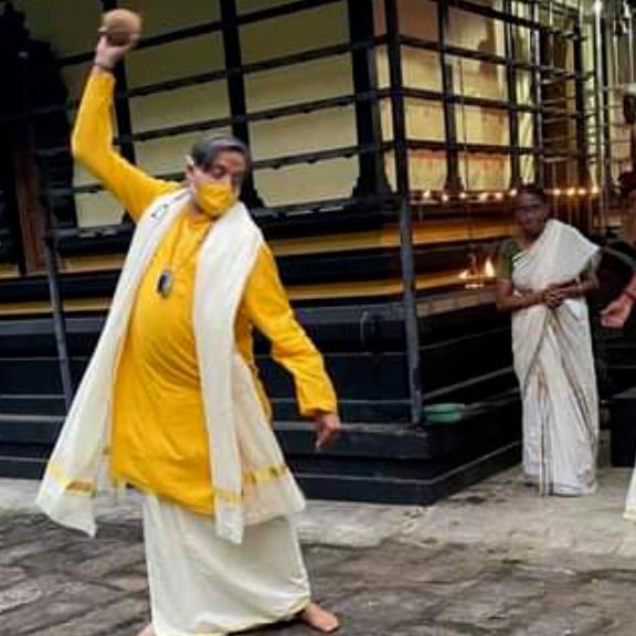 Onam Meme Fest courtesy of Shashi Tharoor | Editorji