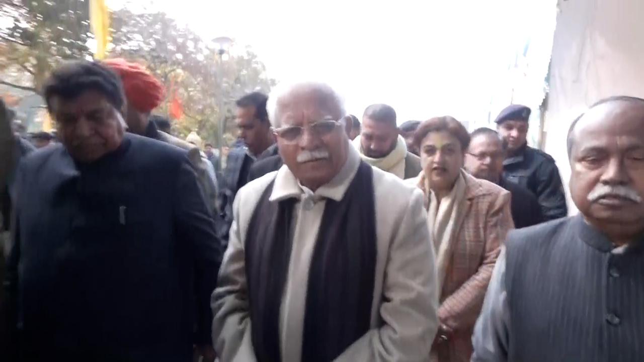 Ensure prompt resolution of complaints registered on the Jan Samvad portal, directs CM | Editorji