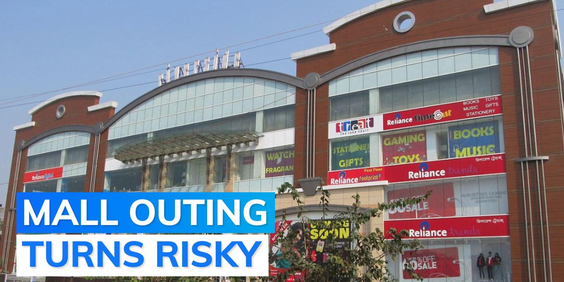 Child‘s hand gets stuck in a Howrah mall’s escalator, rescued after 1.5 ...