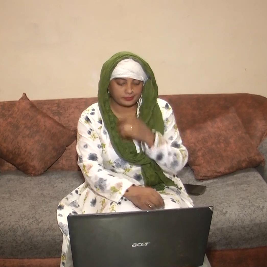 India gets its first transgender operator for CSC work | Editorji