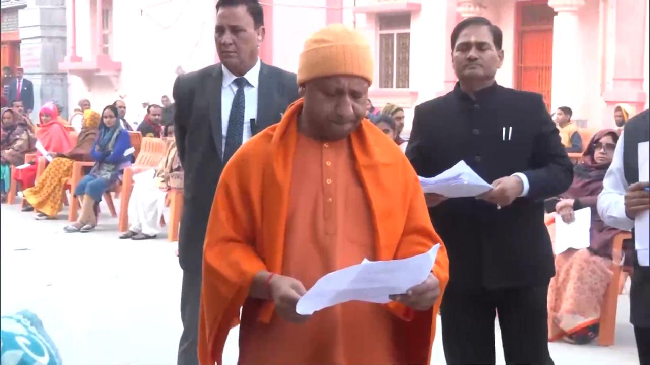 CM Yogi order three-year age relaxation for upcoming Police recruitment ...