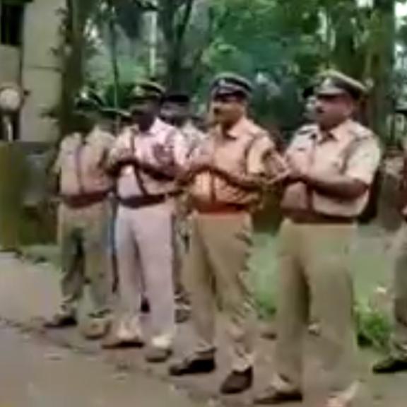 Police singing patriotic song gone viral - Viral Video: খোল-করতাল ...