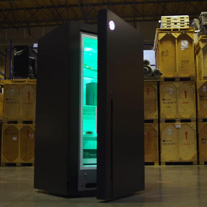 Microsoft will actually build official Xbox Series X mini fridges ...
