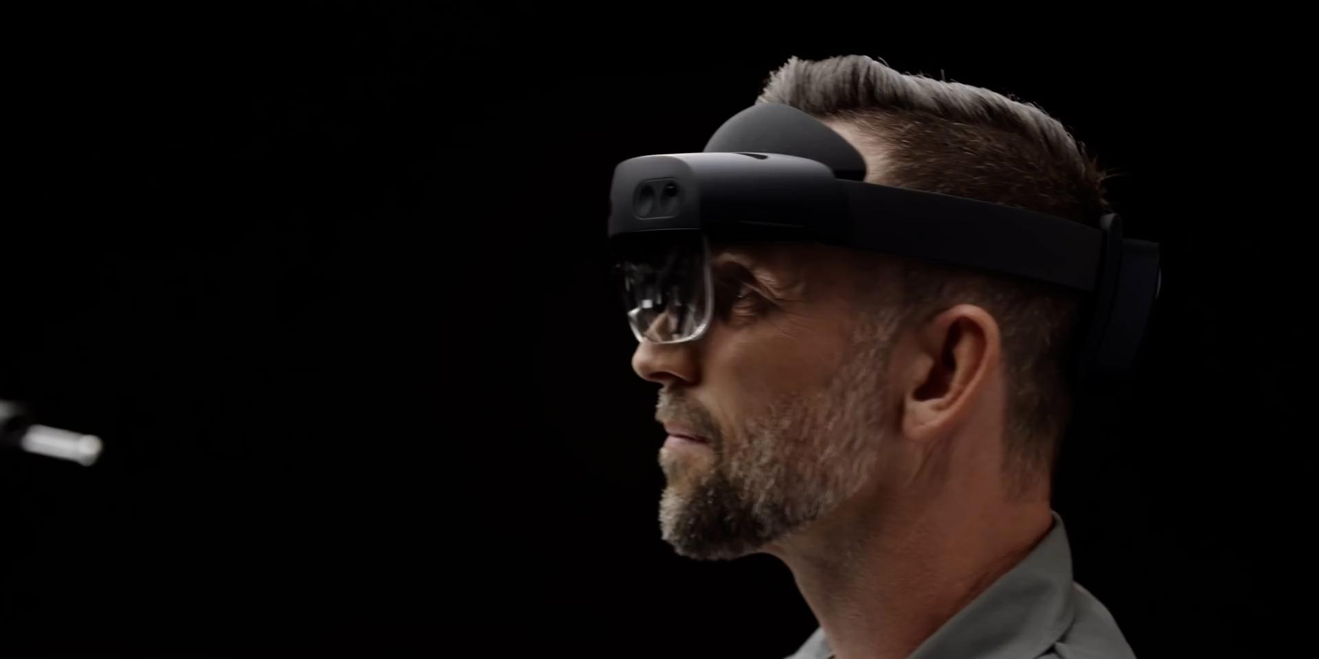 Microsoft HoloLens 2 mixed reality headset launched in India: check ...