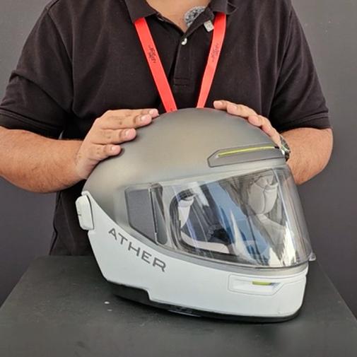 Will you buy this Rs 13,000 ‘smart’ helmet from Ather? | Ather Halo ...